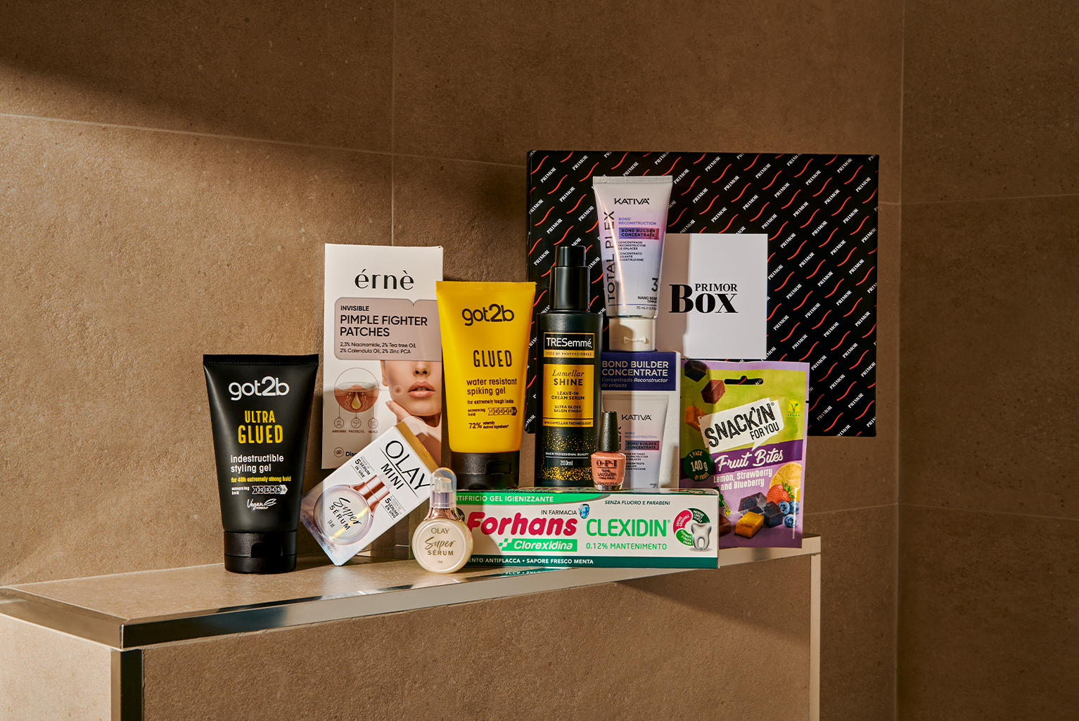 Primor Box: Suscripción a productos de maquillaje y belleza.